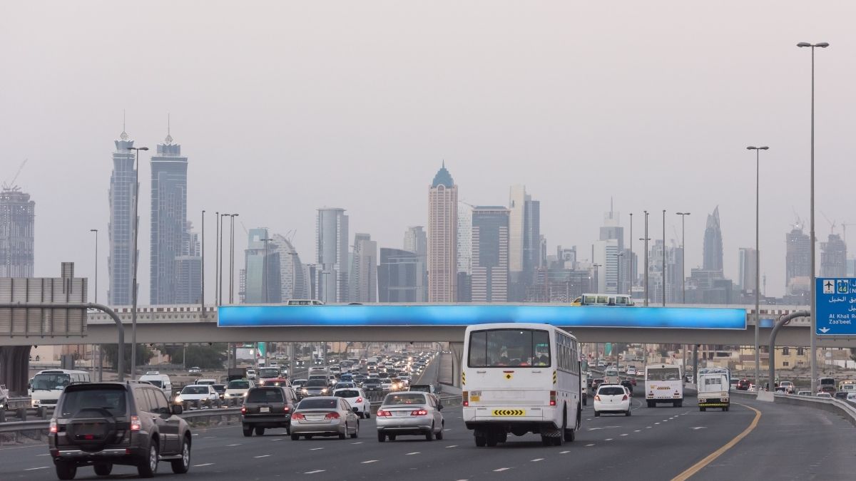 Dubai-Sharjah commute: Traffic slows on key roads as morning rush-hour ...