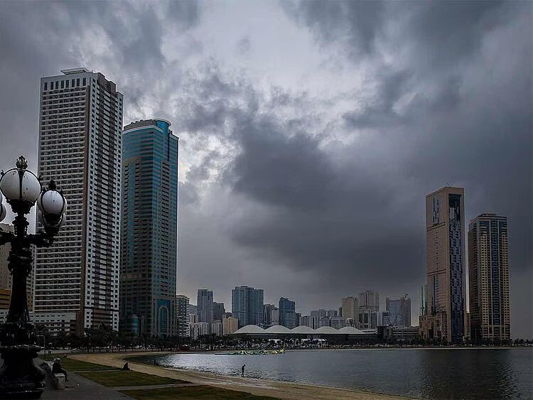 Sharjah strengthens its rain preparedness with a revised emergency plan ...