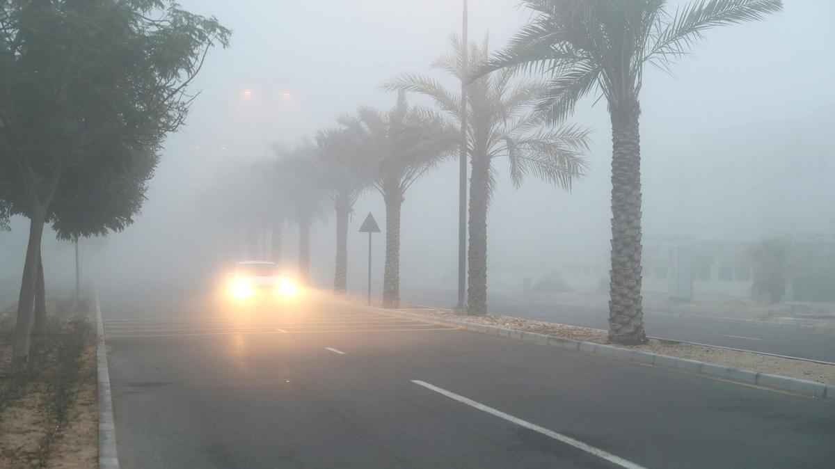 Temperature drops to 9.5°C in UAE, fog blankets areas. - https://www ...